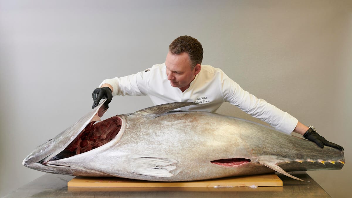 110 Kilo Tuna: An die Messer, fertig, los! | GaultMillau