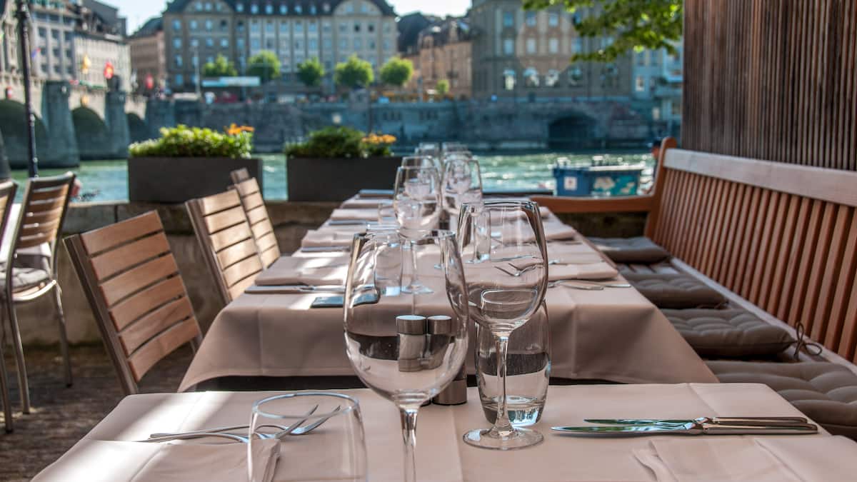 10 Basler Terrassen: Am Rhein oder im Garten | GaultMillau