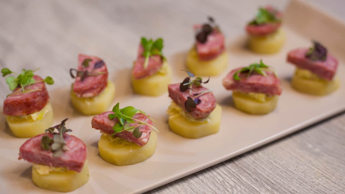 Waadtländer Tapas von Saucisson und Lauch von Guy Ravet