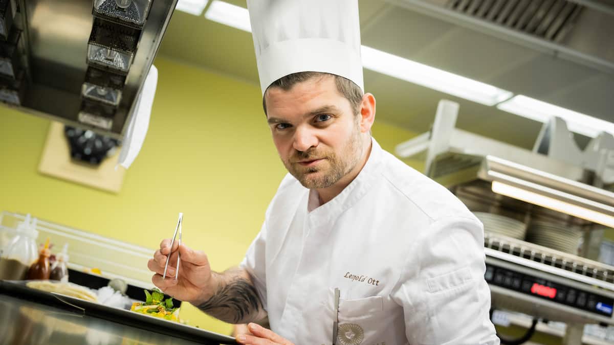 Rande & Wagyu: Leo powert im «Zermatterhof» | GaultMillau