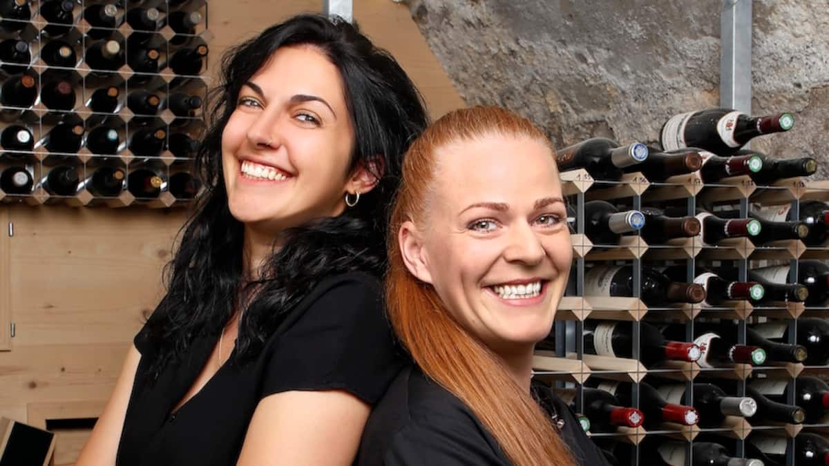 La cheffe Marie Robert ouvre son bar à vins à Bex dans le canton de ...