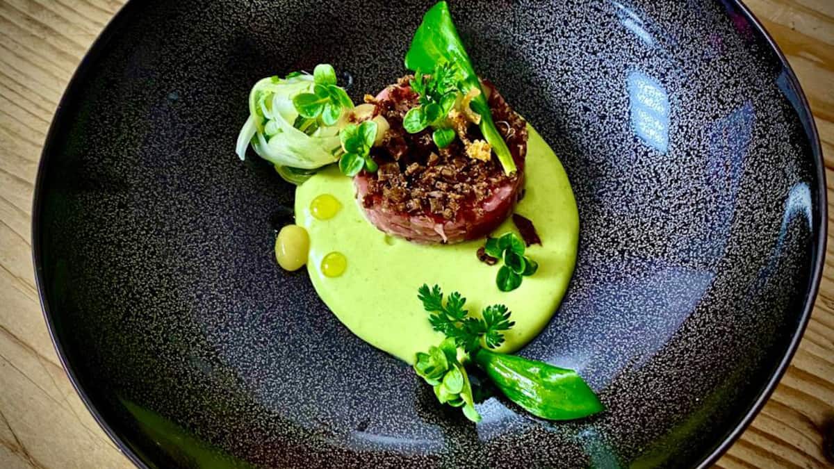 Rezept: Tatar von der Kalbshuft mit Bärlauchcrème