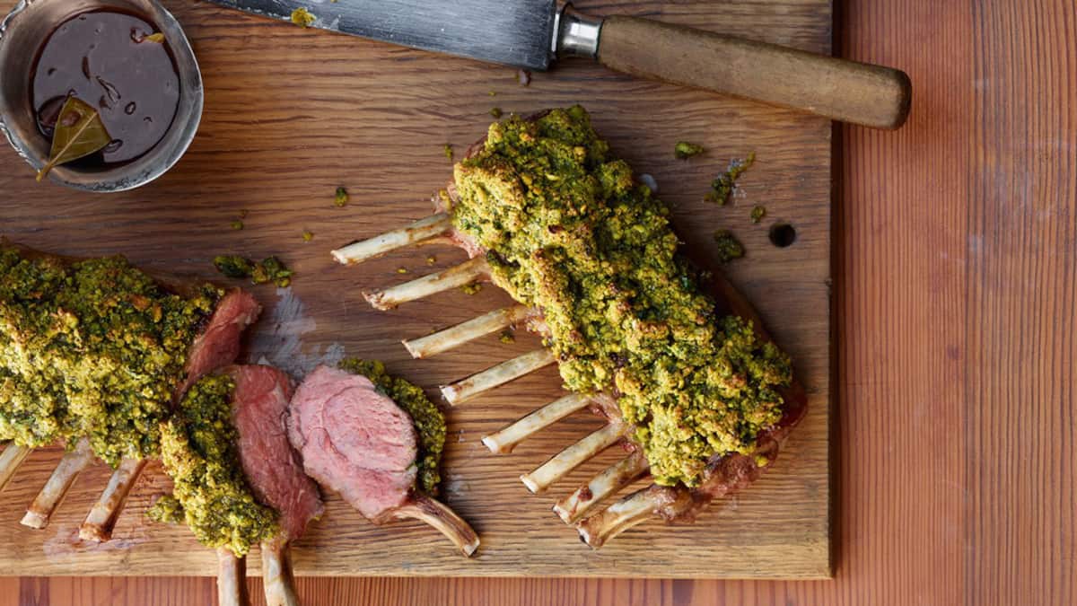 Lammracks mit Pistazienkruste | GaultMillau