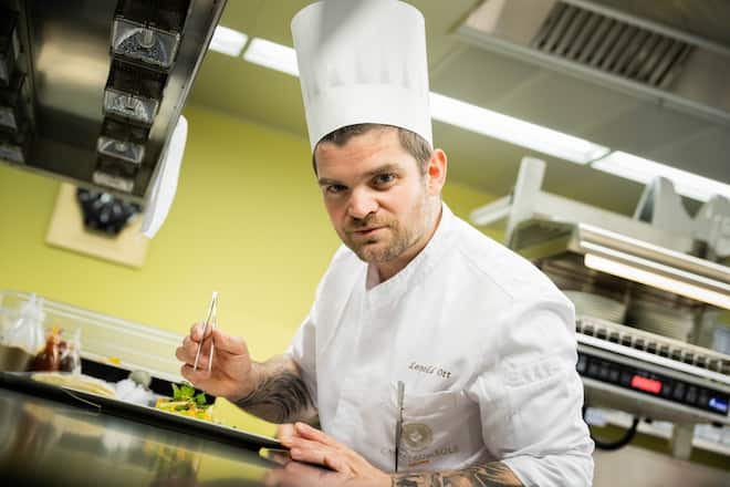 Rande & Wagyu: Leo powert im «Zermatterhof» | GaultMillau